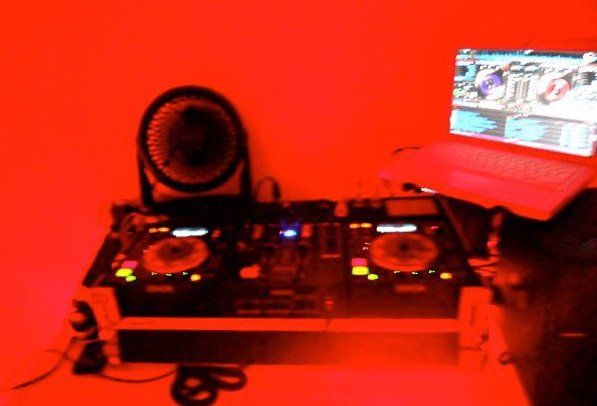 VirtualDJ - My Working Mac Setup 2011 edition