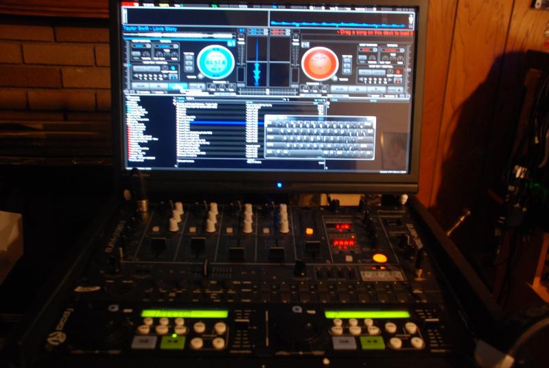 VirtualDJ - VDJ's new software exclusively for touch screen