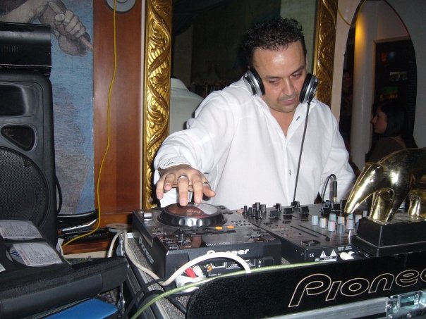 VirtualDJ - PROMO d[-_-]b --> SCRIVI quì il tuo Prossimo DJSet con ...