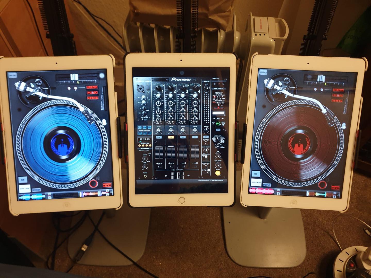VirtualDJ - Various Desktop Skins converted Into separate decks ...